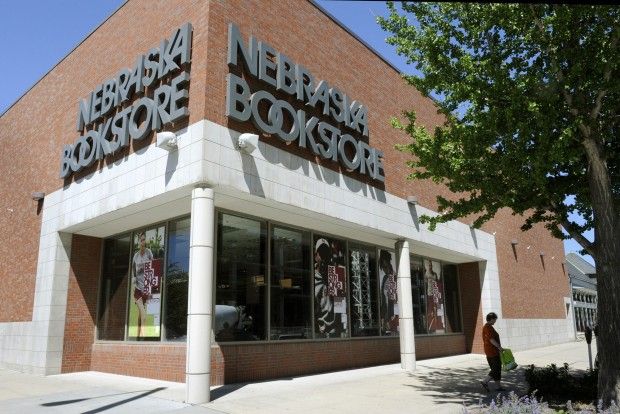 Nebraska Book Co. cutting, moving jobs