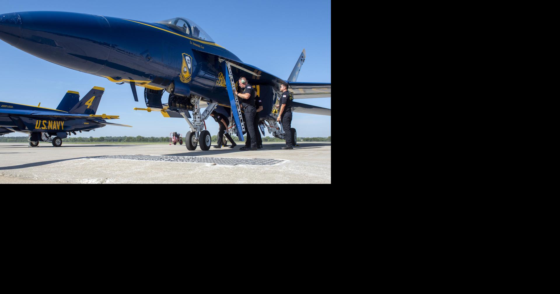 Blue Angels gear up for weekend air show in Lincoln