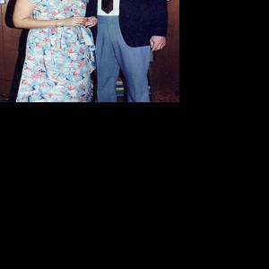 Happy 40th anniversary, Steve and Joyce Pope!