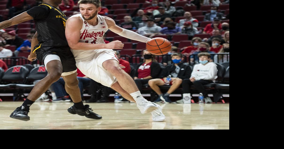 Husker hoops forward Trevor Lakes enters transfer portal