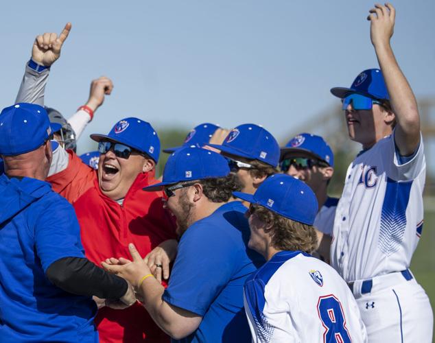 Caleb DeWitt's gem leads Lincoln Christian baseball to its first ...