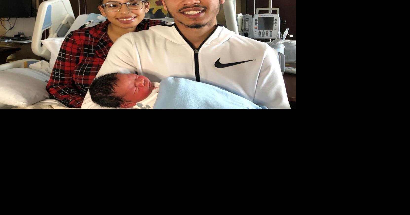 Lincoln's first baby of 2021 arrives minutes into the New Year