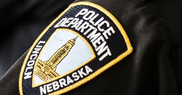 Lincoln man dies after being hit while crossing street