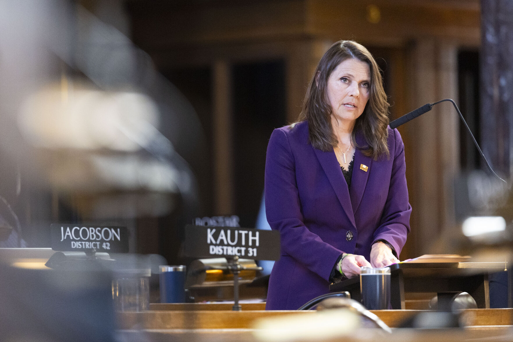 Nebraska lawmakers advance transgender bathroom, sports ban