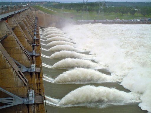 Corps to test spillway on Missouri River dam