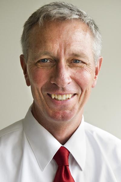 Peter Kiewit Institute director resigns