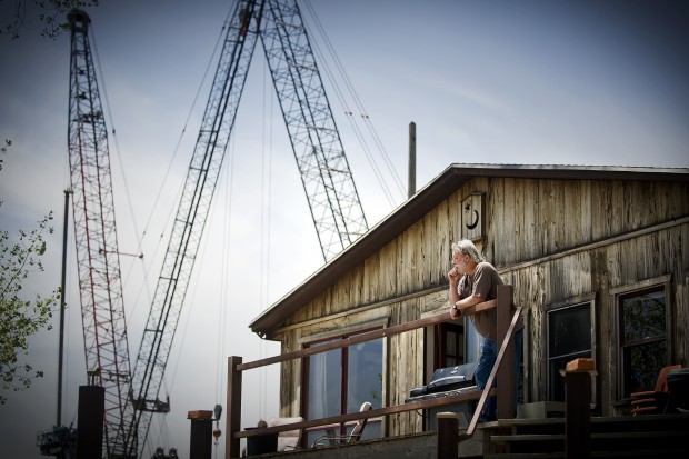 Rulo couple battles state agency over bridge work