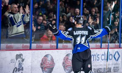 Stars lose sixth straight despite outshooting Sioux Falls