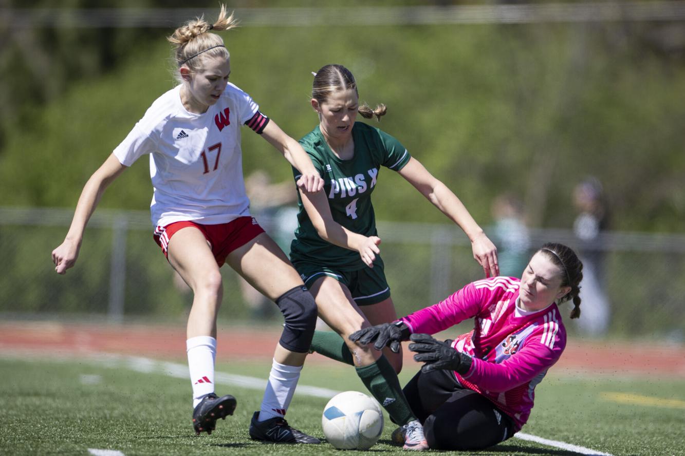 Behind its rookie goalie, Pius X girls soccer caps big week with ...