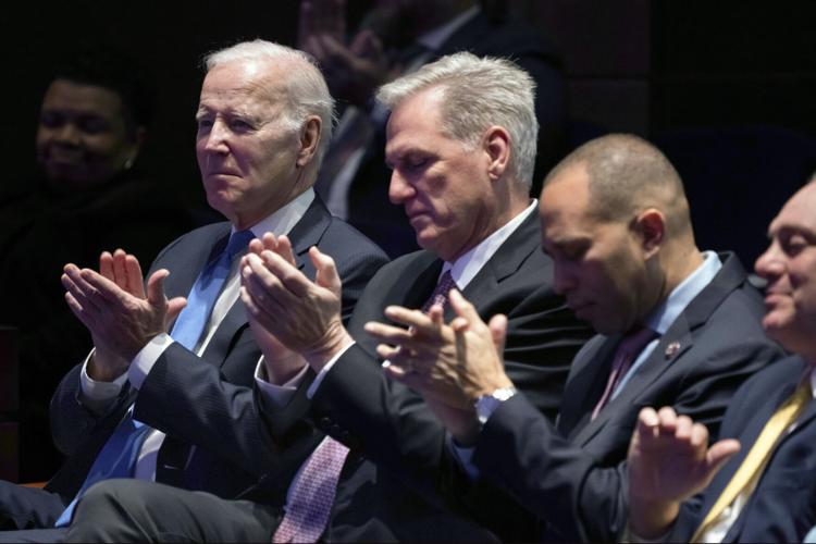 Biden urges unity at prayer breakfast under new management