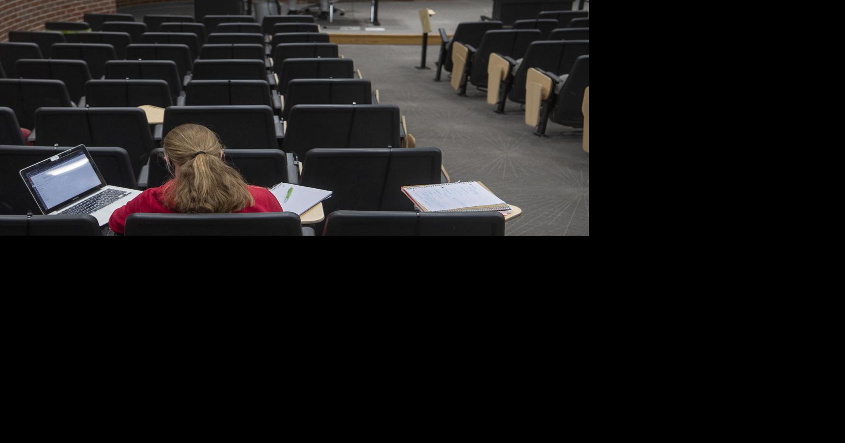 UNL students adapt to rare weekend finals schedule