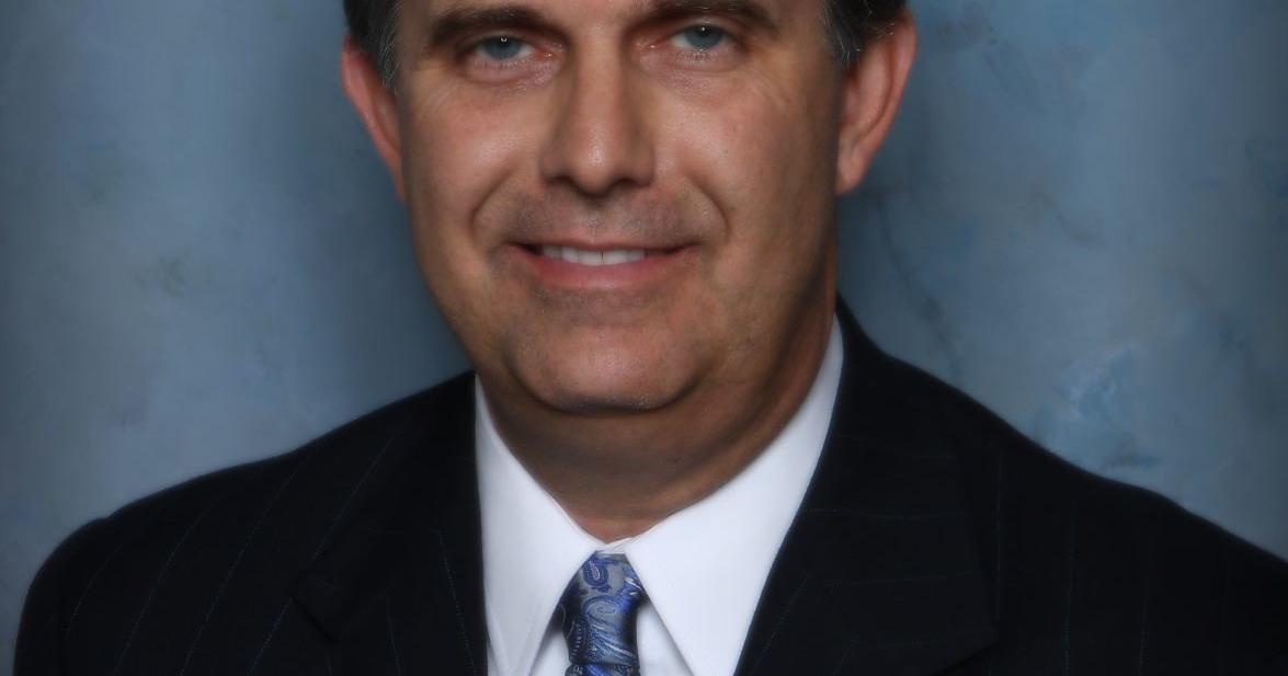 Lincoln advisor Brian Luther earns RICP designation