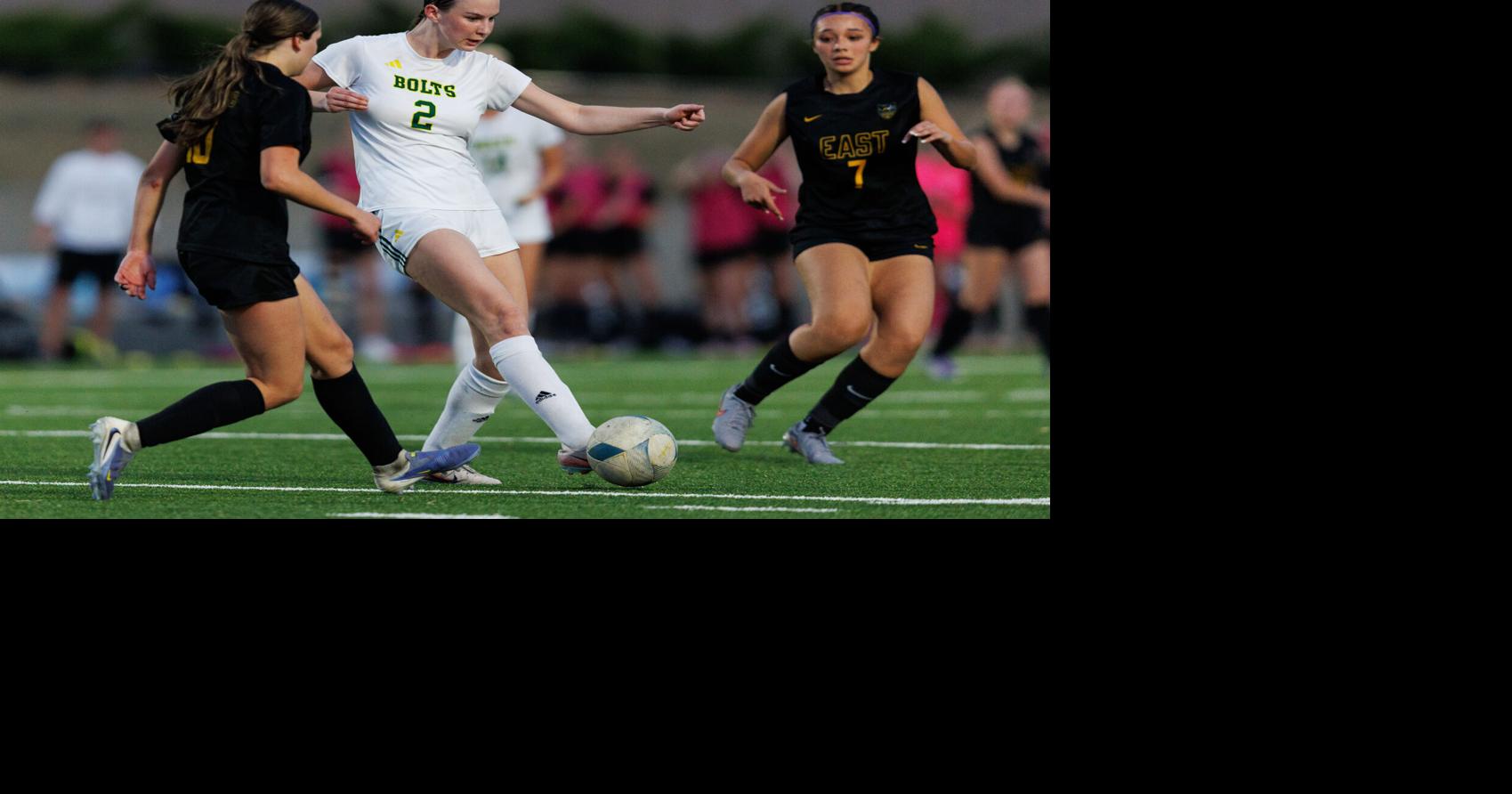 Lincoln Pius X girls soccer beats No. 1 Gretna East with three-goal burst