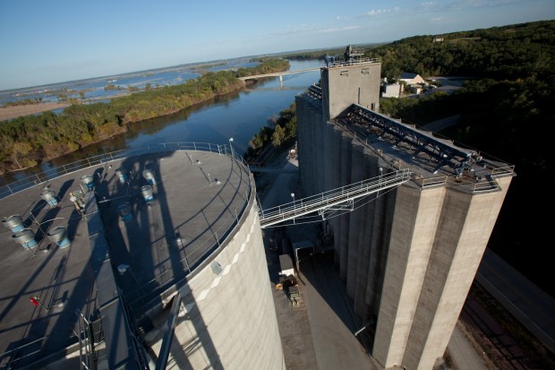 Japanese firm buys Omaha-based Gavilon for $3.6 billion