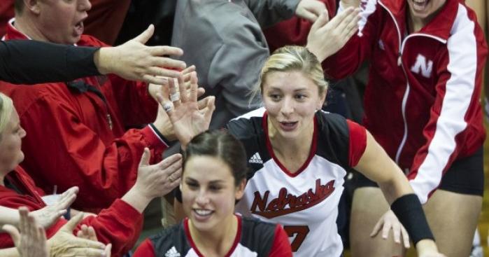 Huskers sweep UNI in the final match at NU Coliseum