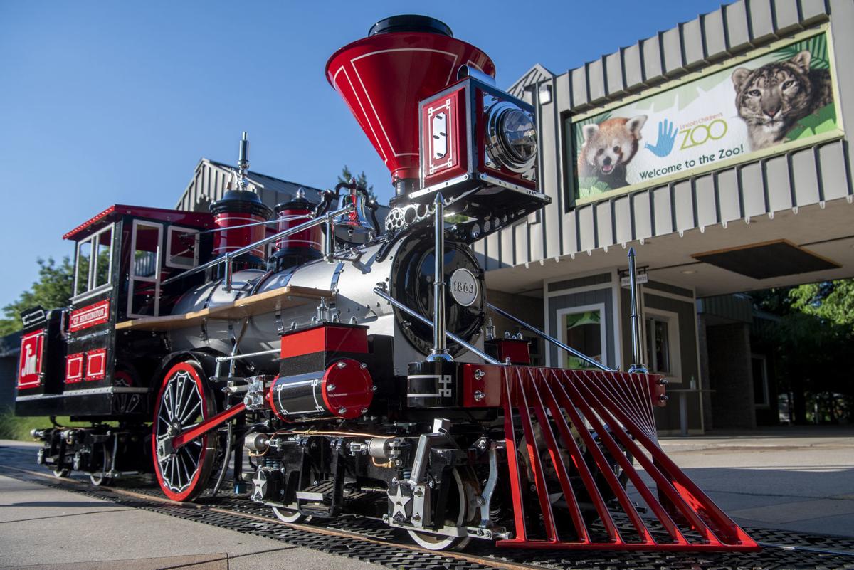 'Tesla-like' — Jim the (electric) Train to soon pull passengers at ...