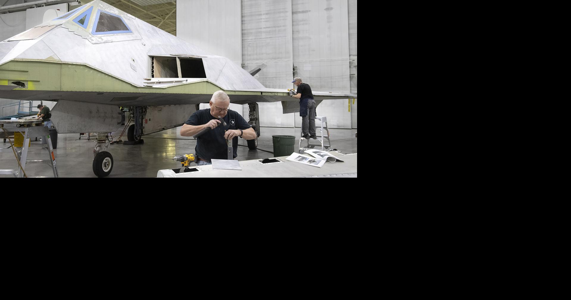 ‘You never forget that shape’ – SAC Museum’s Stealth Fighter ...