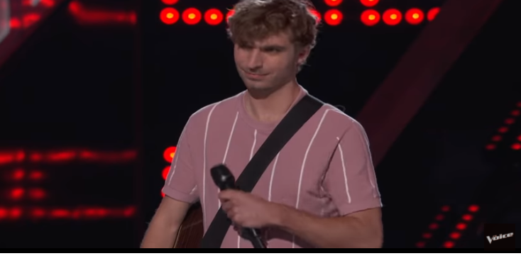 Lincoln native Stacy knocked out of 'The Voice"