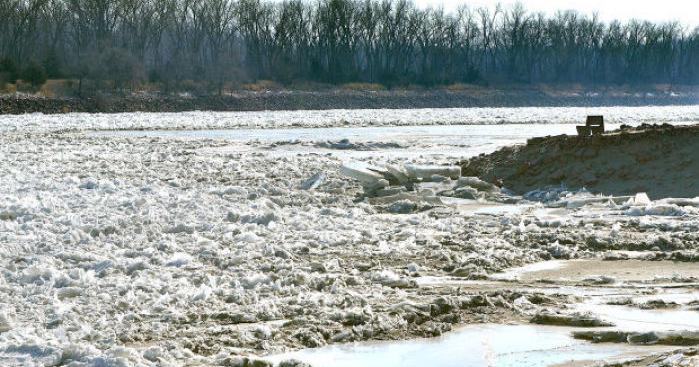 Frozen Missouri River not perceived as threat