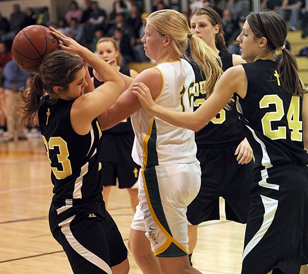 Aquinas, Elmwood-Murdock in C-2 mix again