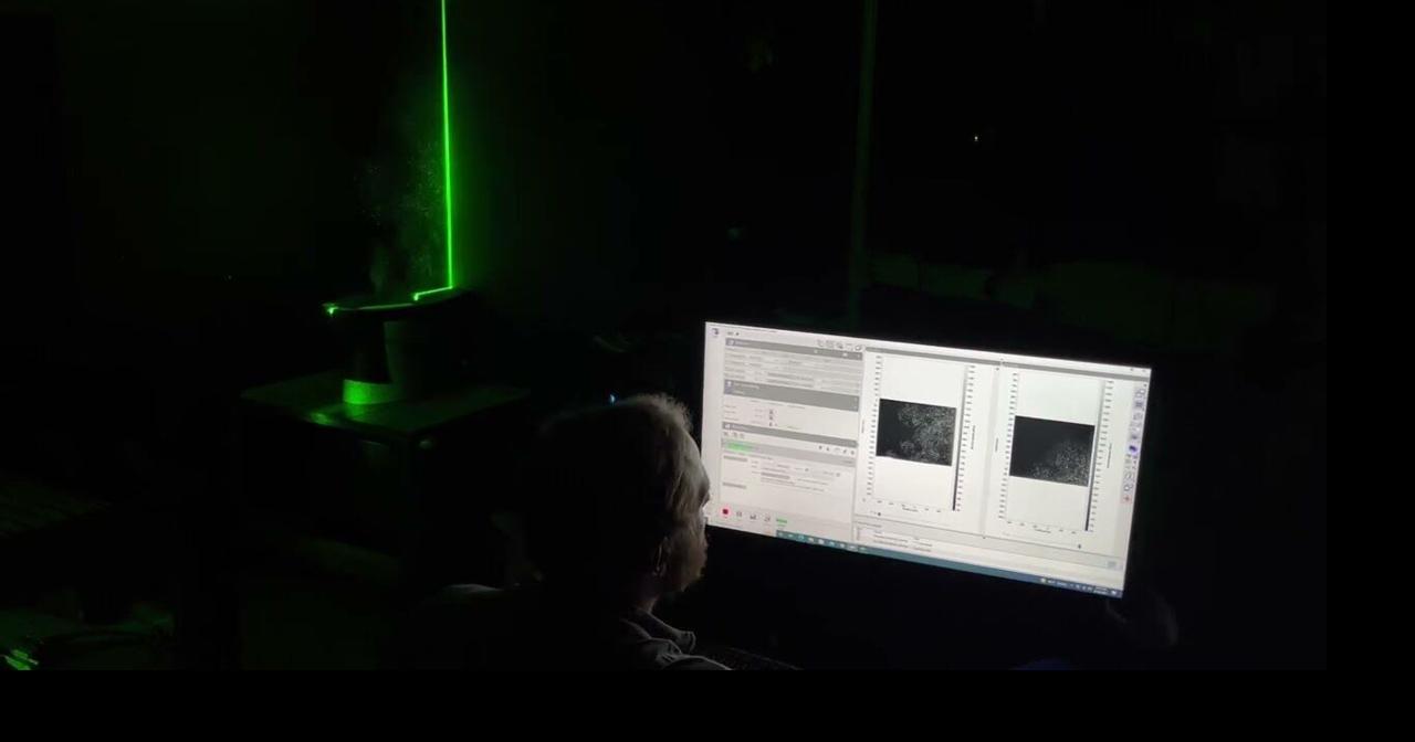 Visualizing usually invisible toilet plumes in the lab with lasers