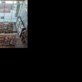 SitStay closing retail store