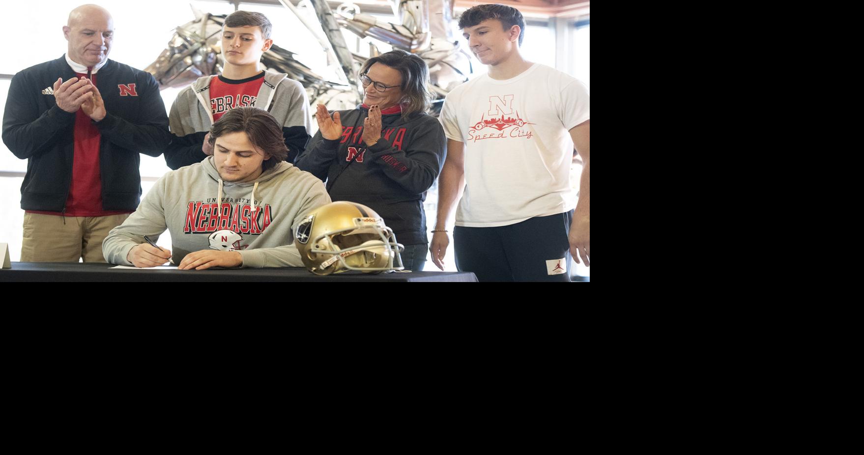 Southeast’s Appleget makes his dream official, pledging to help ...