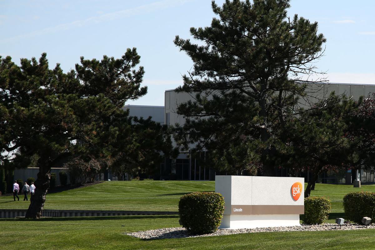 Glaxo SmithKline, Pfizer to merge over-the-counter drug divisions