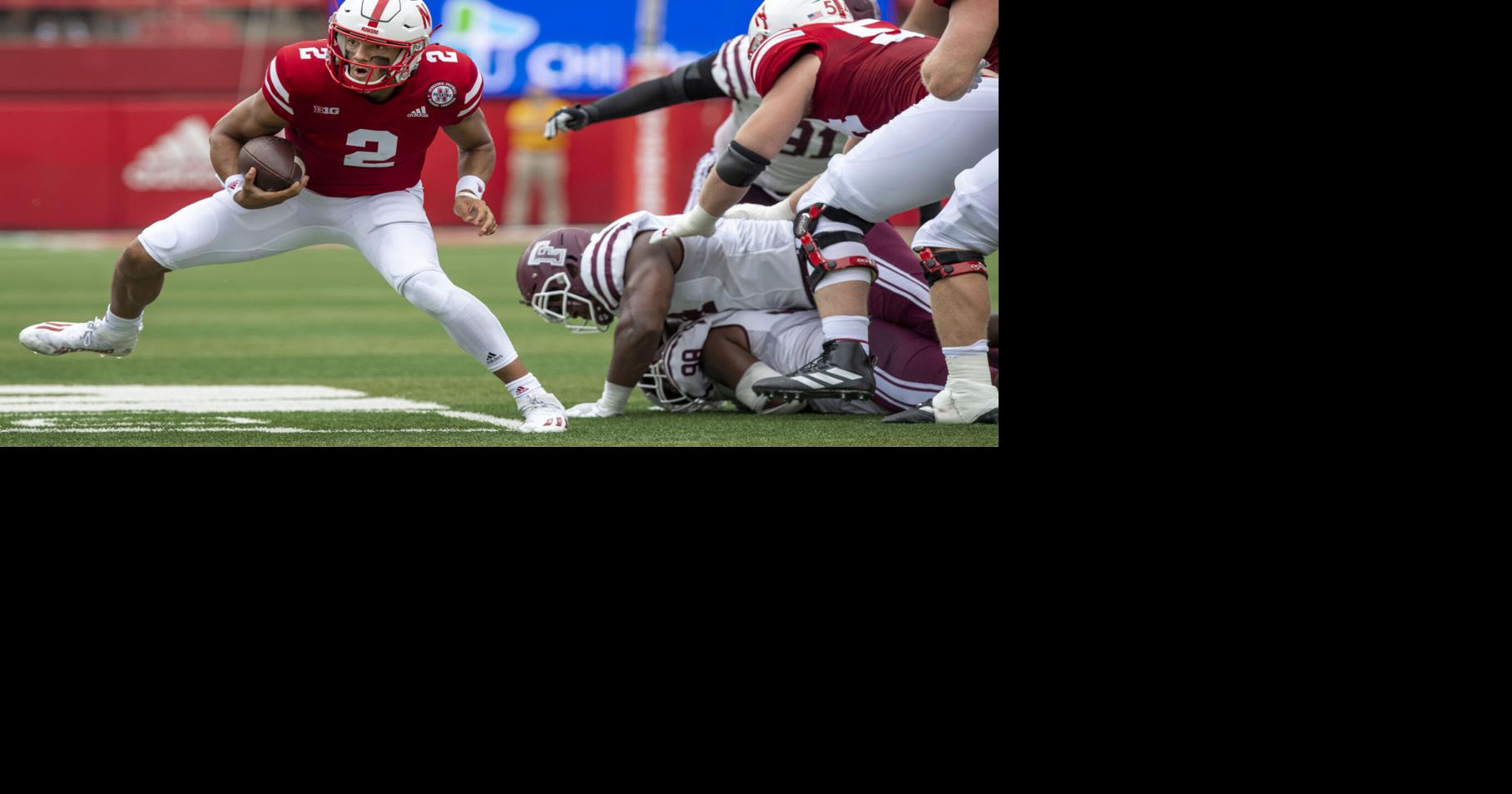 Steven M. Sipple: Martinez, offensive line exchange some words, and ...