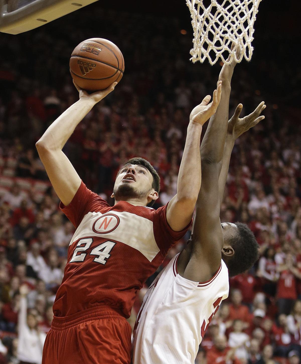 Hammond transferring to UCO