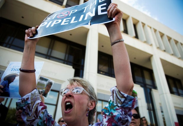 Keystone XL pipeline protesters rally before court hearing