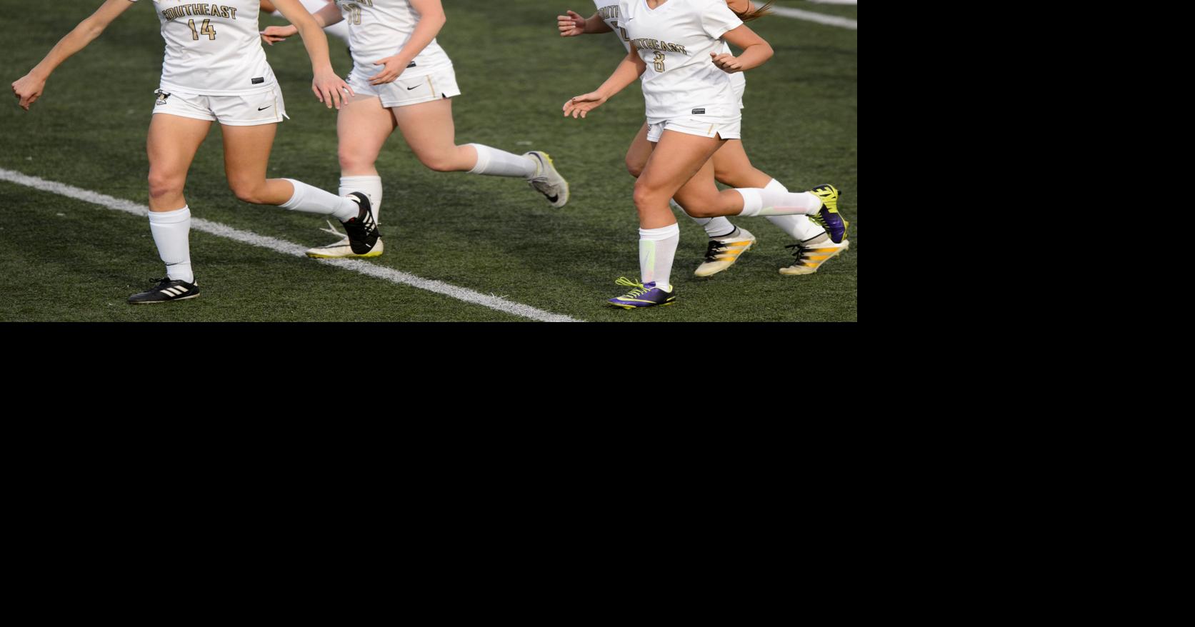 Photos: Southeast girls romp in soccer district opener