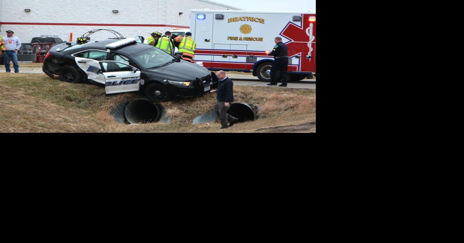 Beatrice police captain injured in crash