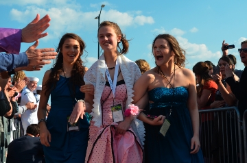 A really big night: First special-needs prom here a festive ...