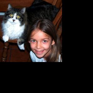 Family waits for Floyd the cat to return