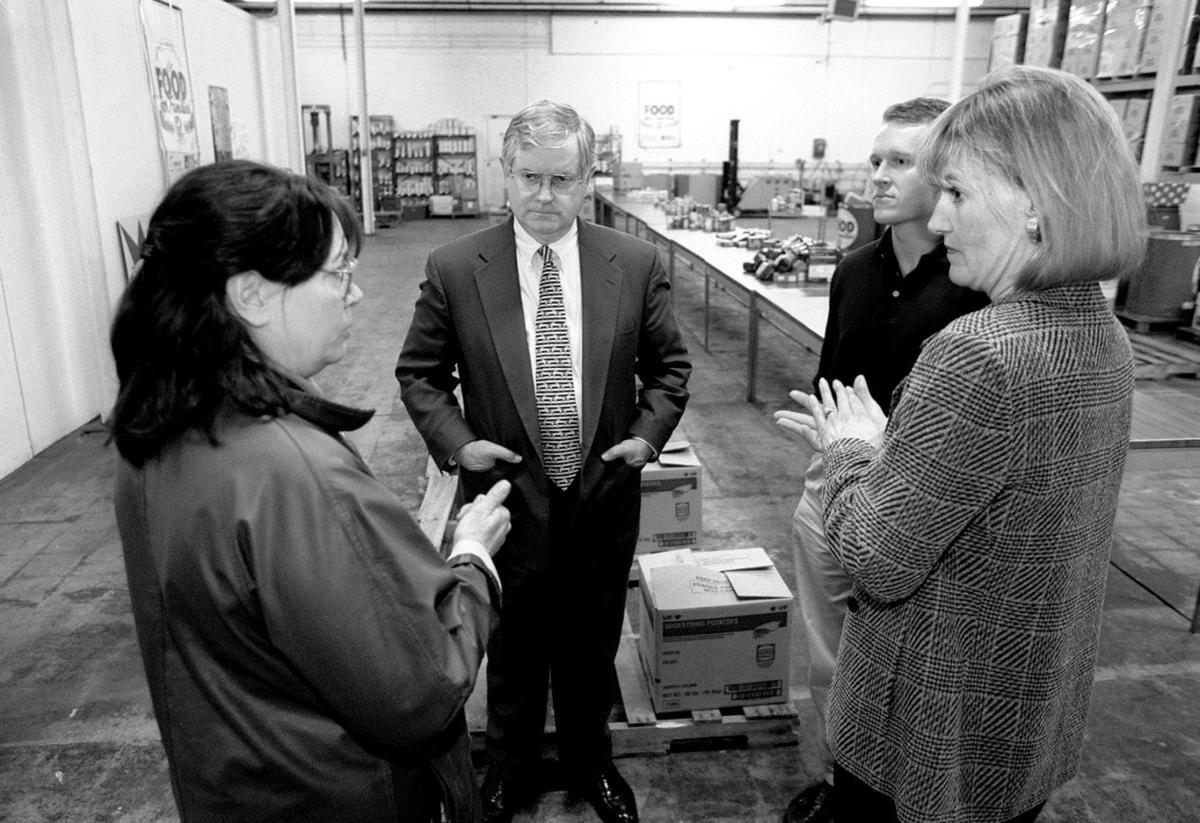 Ed Garvey, lawyer who led NFL players union, dies at 76