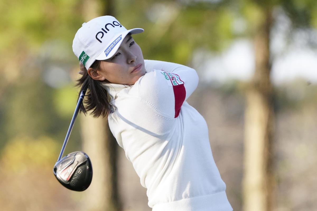 Golf: Shibuno hangs on to Open lead in Houston