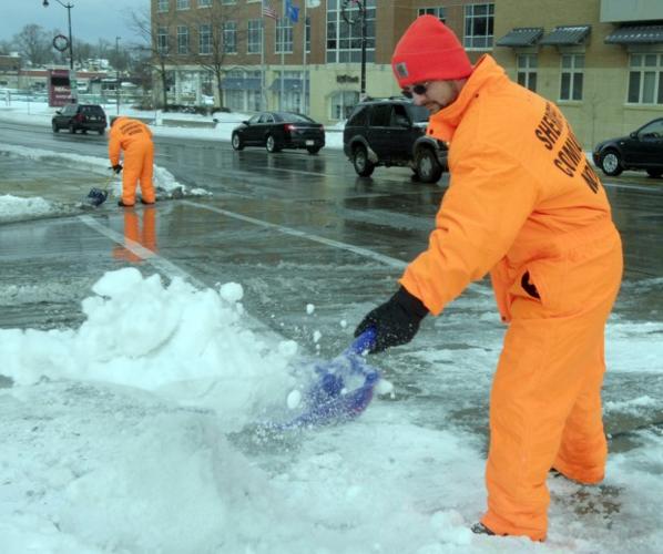 Inmates have first outing on new snow duty