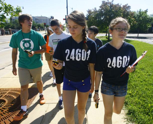Students race around Racine to learn science and math