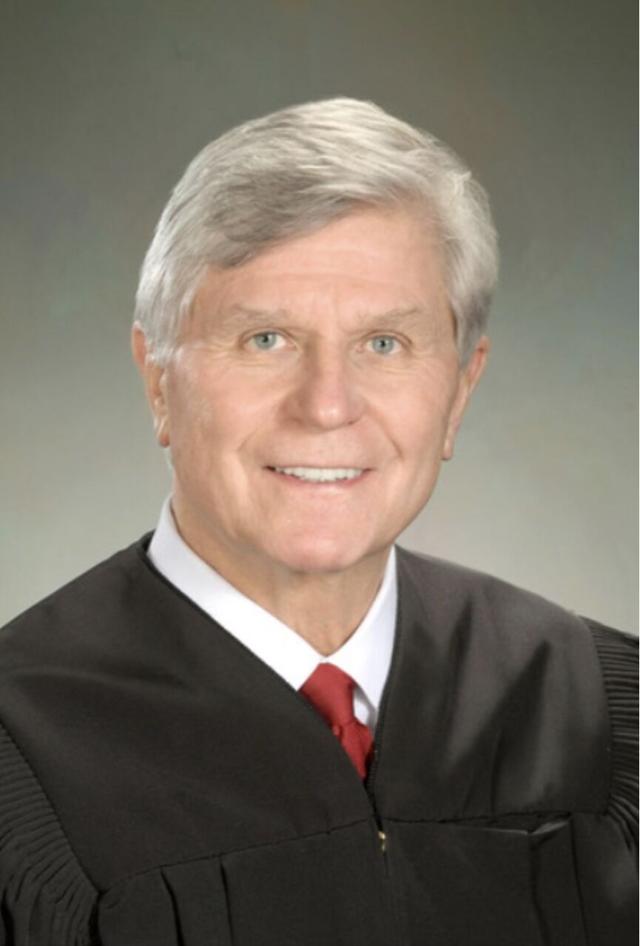 Judge dismisses civil suit against Raymond School District