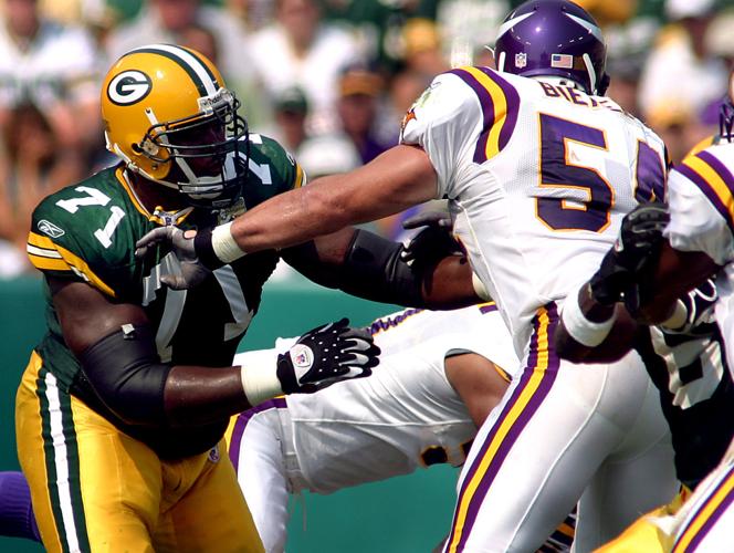 Football: Former Park and Packers lineman Kevin Barry does his part for ...