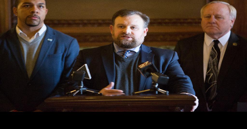 Mason reintroduces bill aimed at reducing student debt burden