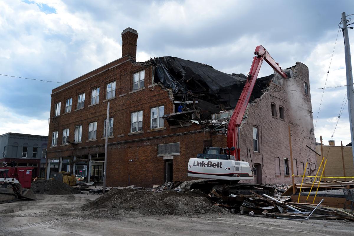 In photos: Downtown Racine building razed | Local News | journaltimes.com