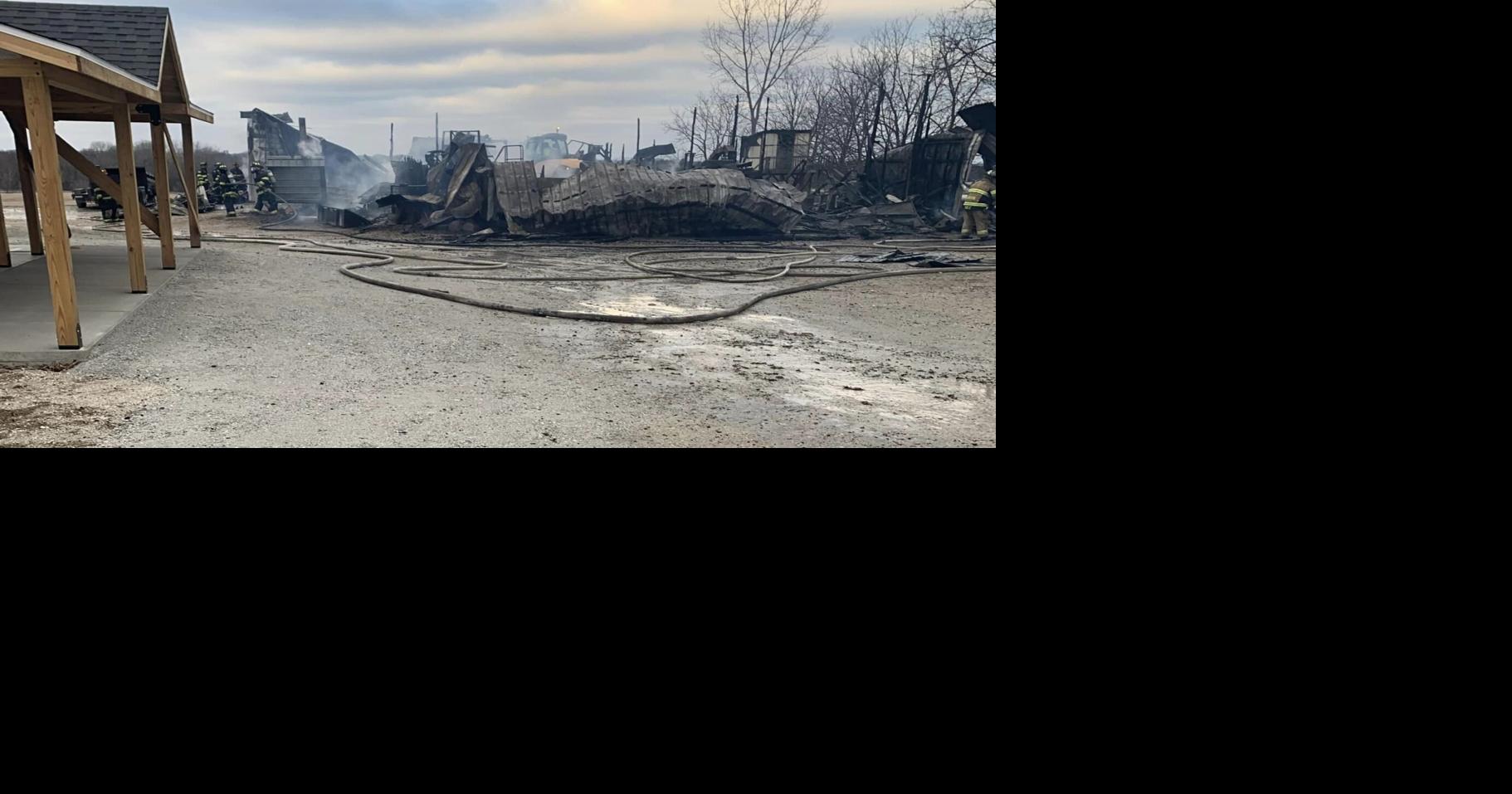 Gale force winds worsen barn fire just south of Racine County border