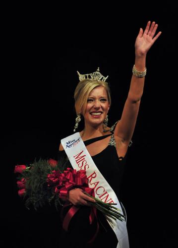 Wind Lake woman crowned Miss Racine 2014