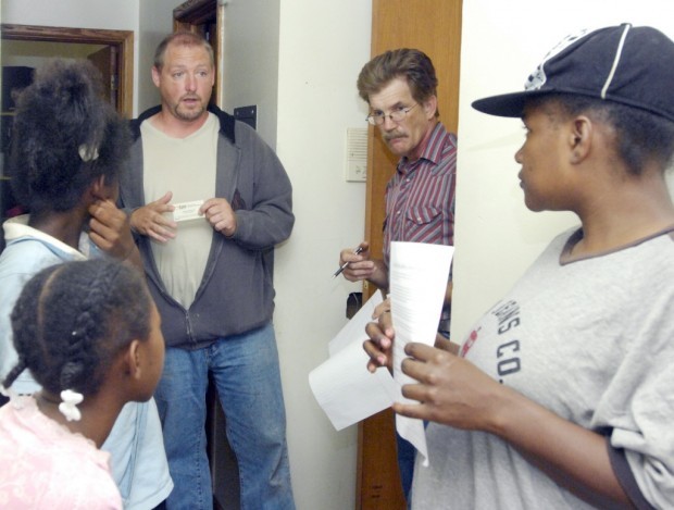 Jacato Drive building residents given 28 days to sign up or ship out