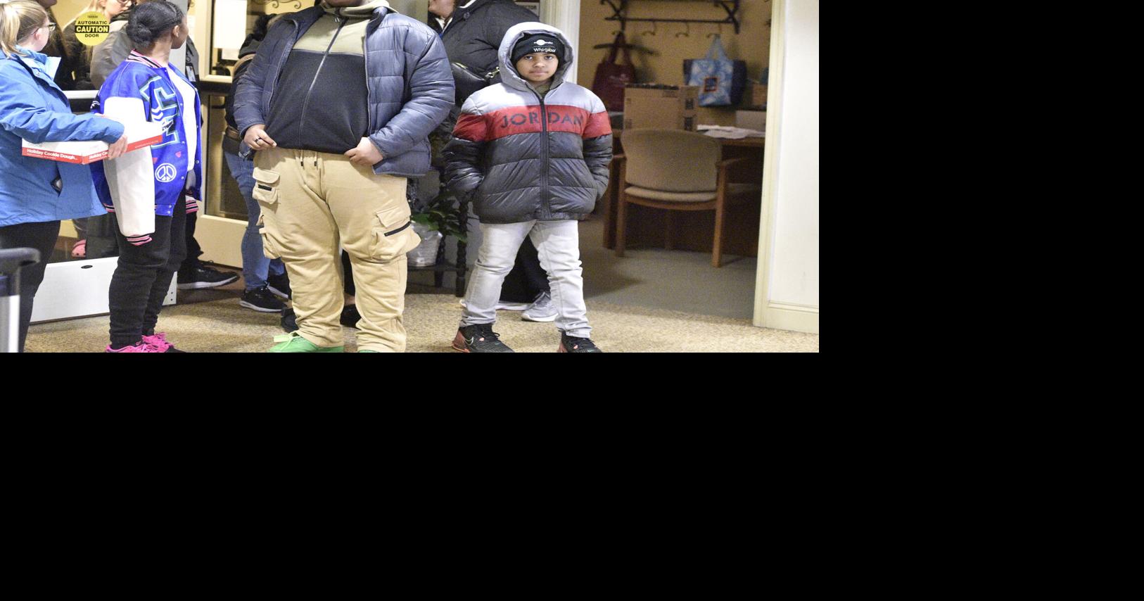Seven photos of kids delivering Christmas cards to Primrose Retirement ...