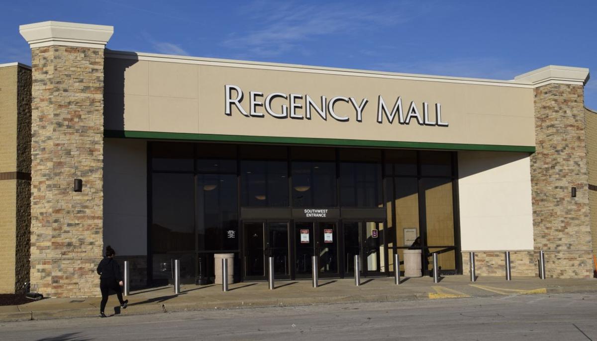 Regency Mall lists holiday hours