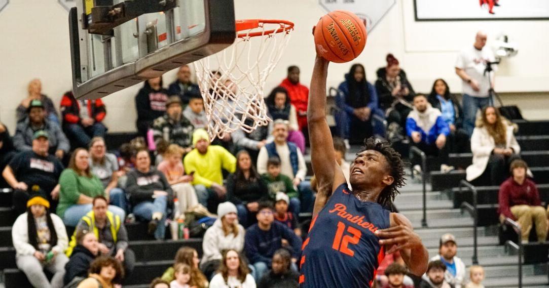 Jaxson Moss develops into a force for Park boys basketball