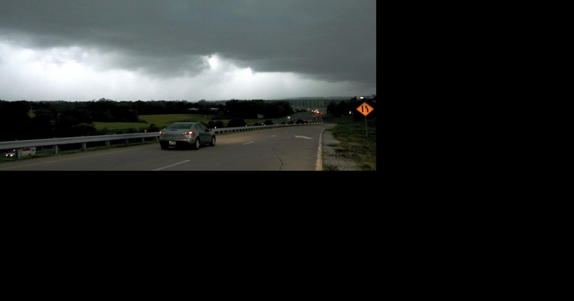 There are different types of tornadoes. Here's how to tell them apart